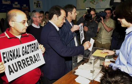 Bi1020010513portugalete Spain Nicolas Redondo C Who Editorial Stock ...