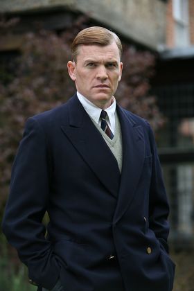 42 Richard dillane Stock Pictures, Editorial Images and Stock Photos ...
