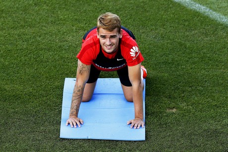 Atletico Madrids French Striker Antoine Griezmann Editorial Stock Photo ...