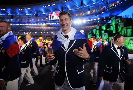 Spectators Cheer During Opening Ceremony Rio Editorial Stock Photo ...