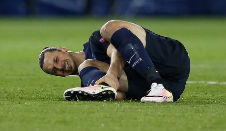 Zlatan Ibrahimovic Paris Saint Germain Sustains Editorial Stock Photo ...