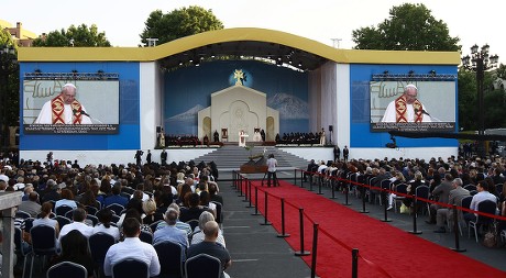 Pope Francis Background Attend Ecumenical Meeting Editorial Stock Photo ...