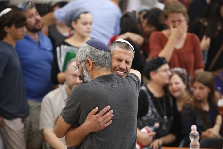 Family Members Mourn During Eulogy Ceremony Editorial Stock Photo ...