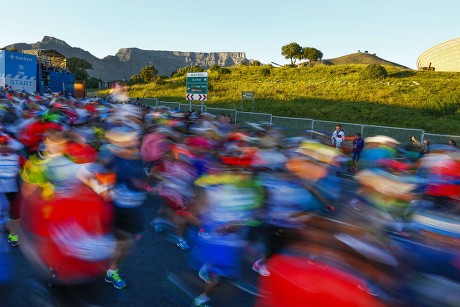 Long Exposure Image Shows Athletes Running Editorial Stock Photo ...