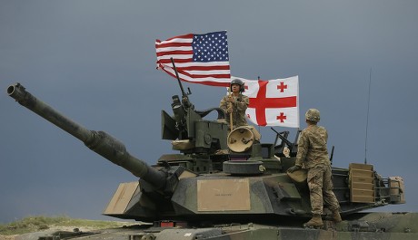 250 British battle tank Stock Pictures, Editorial Images and Stock ...