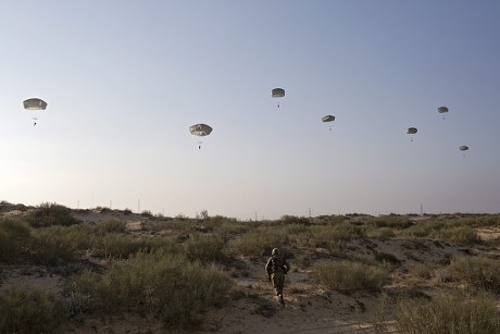 Israeli Army Paratroopers Take Part Training Editorial Stock Photo ...