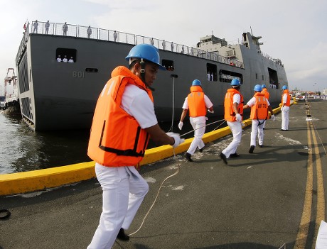 Filipino Navy Personnel Pull Rope Warship Editorial Stock Photo - Stock ...