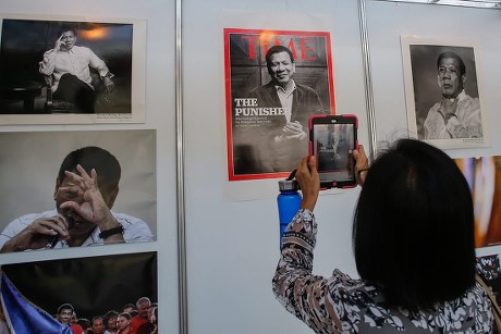 Filipino Takes Photo Presidentelect Rodrigo Dutertes Editorial Stock ...