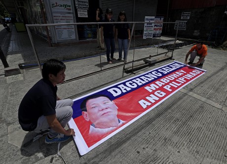Filipino Supporters Unfold Congratulation Tarpaulin Message Editorial ...