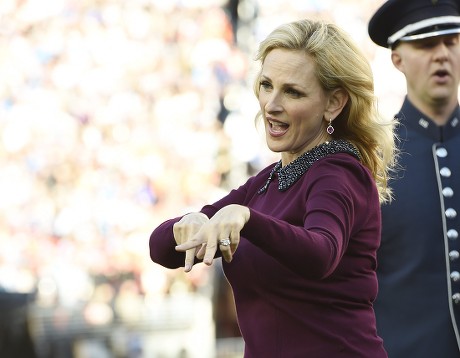 Us Actress Marlee Matlin Performs Sign Editorial Stock Photo - Stock ...