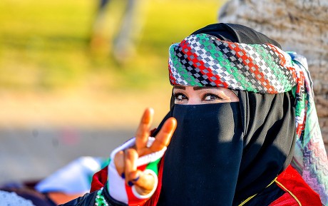 Kuwaiti Woman Gives V Victory Sign Editorial Stock Photo - Stock Image ...