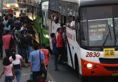 Commuters Ride Buses Terminal Quezon City Editorial Stock Photo - Stock ...