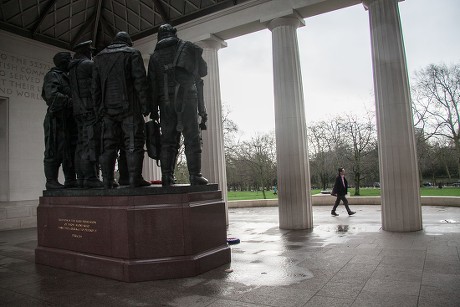 London Bomber Memorial Which Cleaned After Editorial Stock Photo ...
