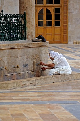 Great Mosque Ablution Fountain Founded C715 Editorial Stock Photo ...