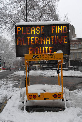 Traffic Warning Sign Rosebery Avenue Editorial Stock Photo - Stock ...