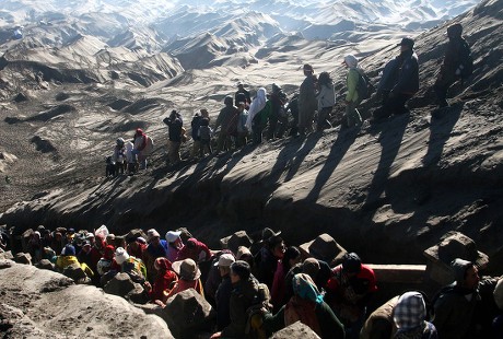 Tourist Villagers Walk Down Edge Crater Editorial Stock Photo - Stock ...