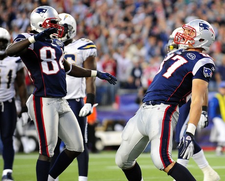 __COUNT__ Usa American Football Patriots Chargers - Sep 2011 Stock ...