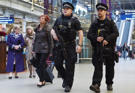 Police On Guard St Pancras International Editorial Stock Photo - Stock ...