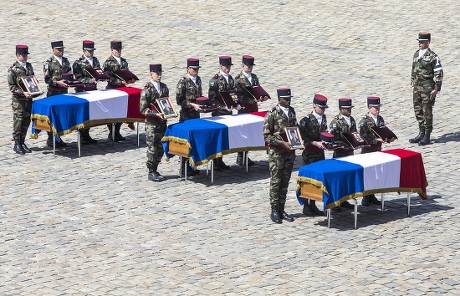 French Soldiers Present Three Coffins Portraits Editorial Stock Photo ...