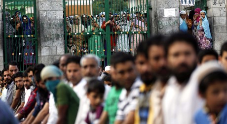 Kashmiri Muslim Women Watch Inside Shire Editorial Stock Photo - Stock ...