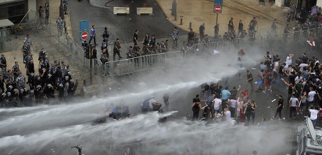 Lebanon Protest Garbage Crisis - Aug 2015 Stock Pictures, Editorial ...