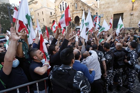 Lebanon Protest Garbage Crisis - Feb 2016 Stock Pictures, Editorial ...