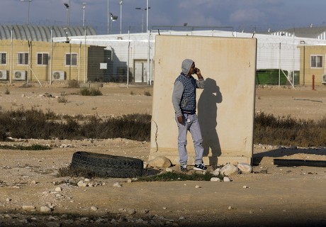 __COUNT__ Mideast Israel Migrants Africa - Dec 2015 Stock Pictures ...