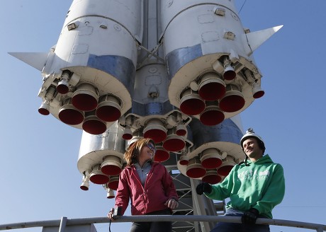 Couple Poses Under Fullsize Layout Vostok1 Editorial Stock Photo ...