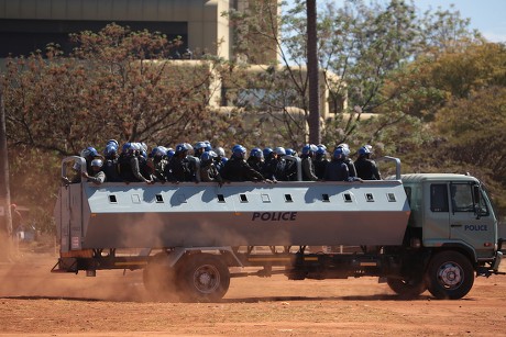 Zimbabwe Republic Police Force Arrive Harare Editorial Stock Photo ...