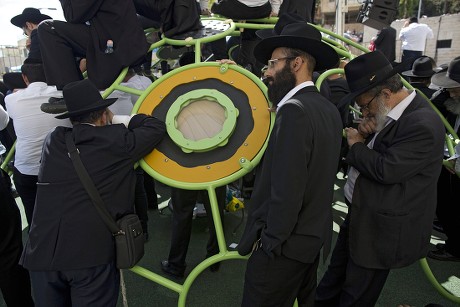 Orthodox Jews Attend Funeral Rabbi Joseph Editorial Stock Photo - Stock ...