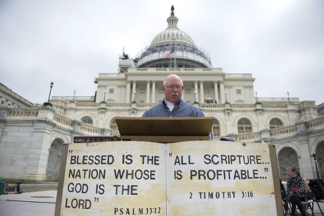 Tim Ferree Carlisle Indiana Reads Bible Editorial Stock Photo - Stock ...