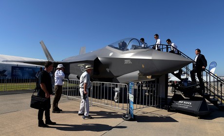 Visitors Look F35 Joint Strike Fighter Editorial Stock Photo - Stock ...