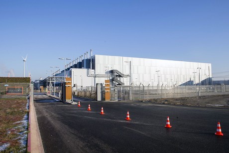 Exterior New Google Data Center During Editorial Stock Photo - Stock ...