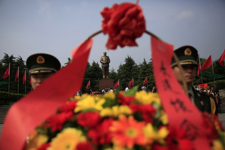 Mao Zedongs Giant Statue Seen Peoples Editorial Stock Photo - Stock ...