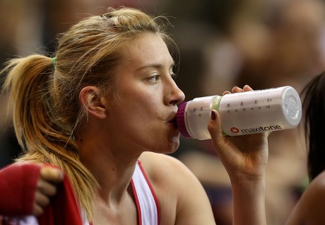 Lindsay Keable England Netball Drinks Maxitone Editorial Stock Photo ...
