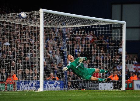 Derby County Goalkeeper Stephen Bywater Unable Editorial Stock Photo ...