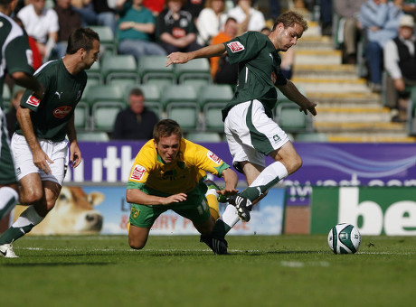 Marcel Seip Plymouth Argyle Takes Ball Editorial Stock Photo - Stock ...