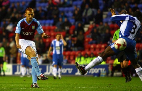 Wigan Athletic V Aston Villa - 26 Oct 2008 Stock Pictures, Editorial ...
