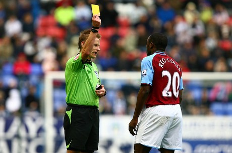 Wigan Athletic V Aston Villa - 26 Oct 2008 Stock Pictures, Editorial ...