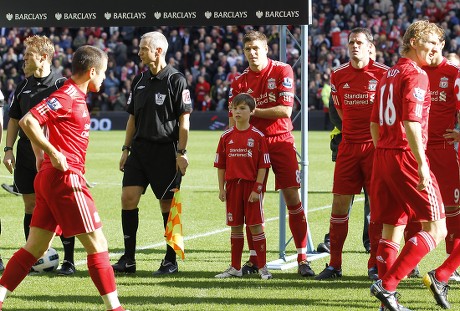 Liverpool V Blackpool - 03 Oct 2010 Stock Pictures, Editorial Images ...