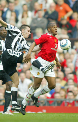 Manchester Uniteds Quinton Fortune Newcastle Uniteds Editorial Stock ...