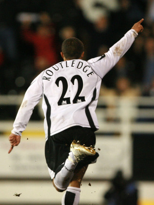 Wayne Routledge Fulham Celebrates Scoring Winning Editorial Stock Photo ...