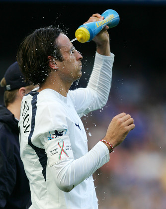Dimitar Berbatov Tottenham Hotspur Cools Off Editorial Stock Photo ...