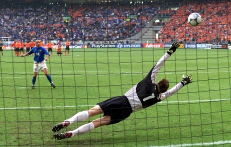 Ams13320000629amsterdam Netherlands Dutch Goalkeeper Edwin Van ...