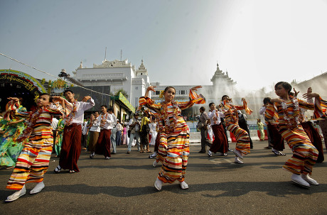 Myanmar Traditional Dancers Perform During Opening Editorial Stock ...