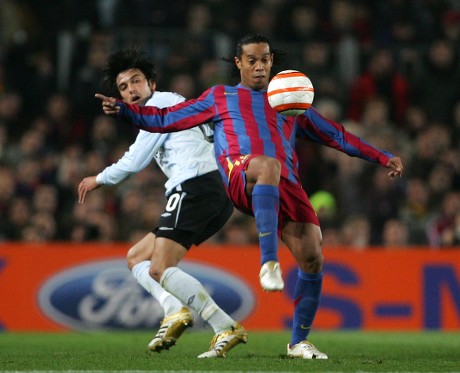 Ronaldinho Barcelona Celebrates After Scoring Only Editorial Stock ...