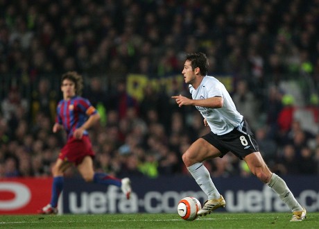 Ronaldinho Barcelona Controls Ball Ahead Paulo Editorial Stock Photo ...