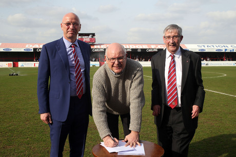 Dagenham & Redbridge vs Forest Green Rovers, Vanarama National League ...