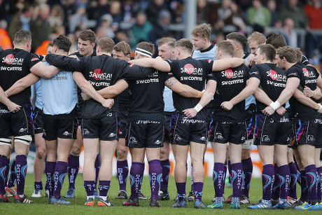 Exeter Chiefs Team Huddle During Anglowelsh Editorial Stock Photo ...