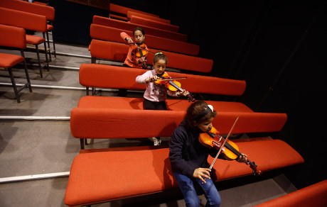 Palestinian Children Play Violin Oud Arts Editorial Stock Photo - Stock ...